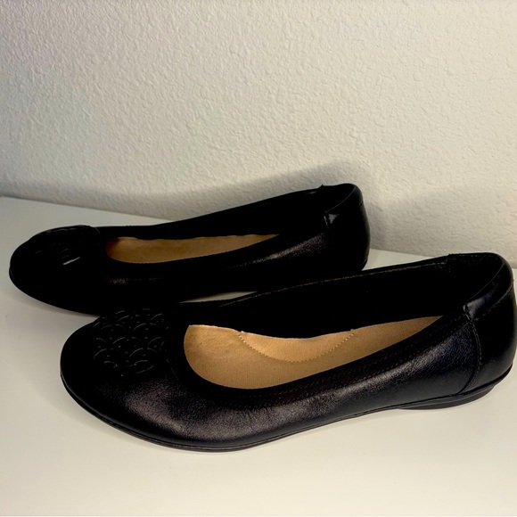 Clarks | Shoes | Clarks Black Flats With Embossed Toe Design | Poshmark